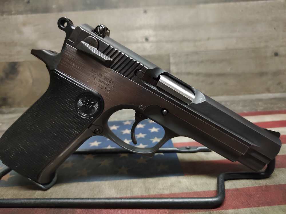 EXCEL COND STAR MODEL M-30 Made in Spain 9mm w/2-15RndMags PENNY NR ...