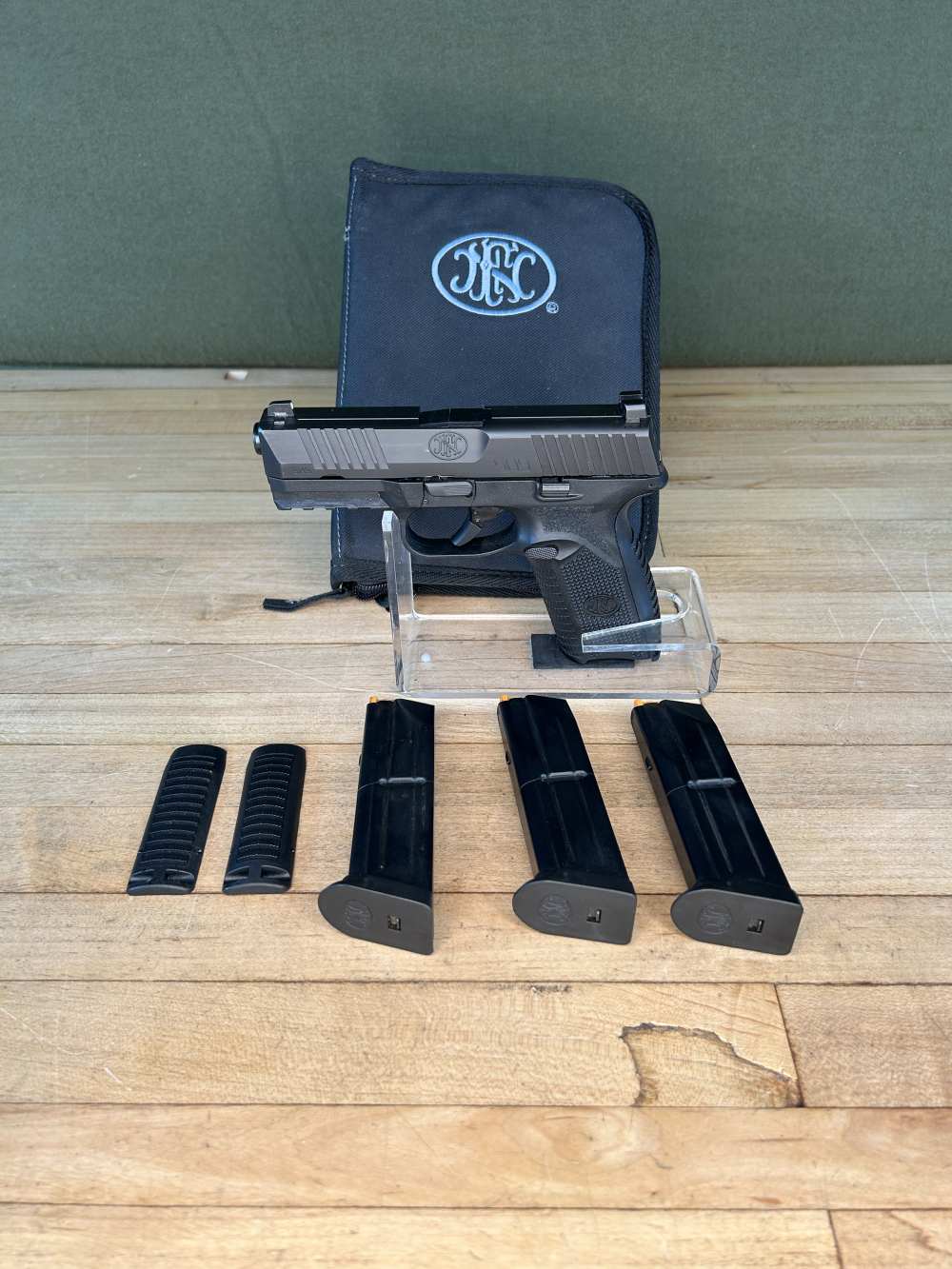 FNH FN Model 509 Semi Auto Pistol 9MM Used W/ Three (3) Mags & Soft ...