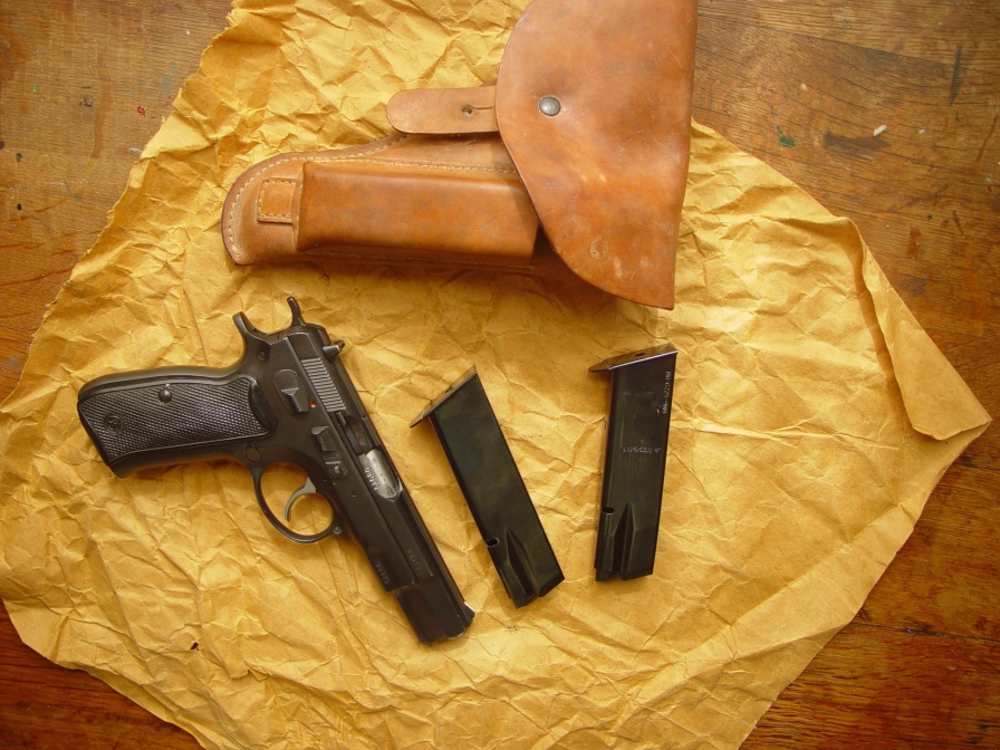 Czech CZ-85 Pre-B 9mm 1988 CZ85 w holster and 2x magazines - Semi Auto ...