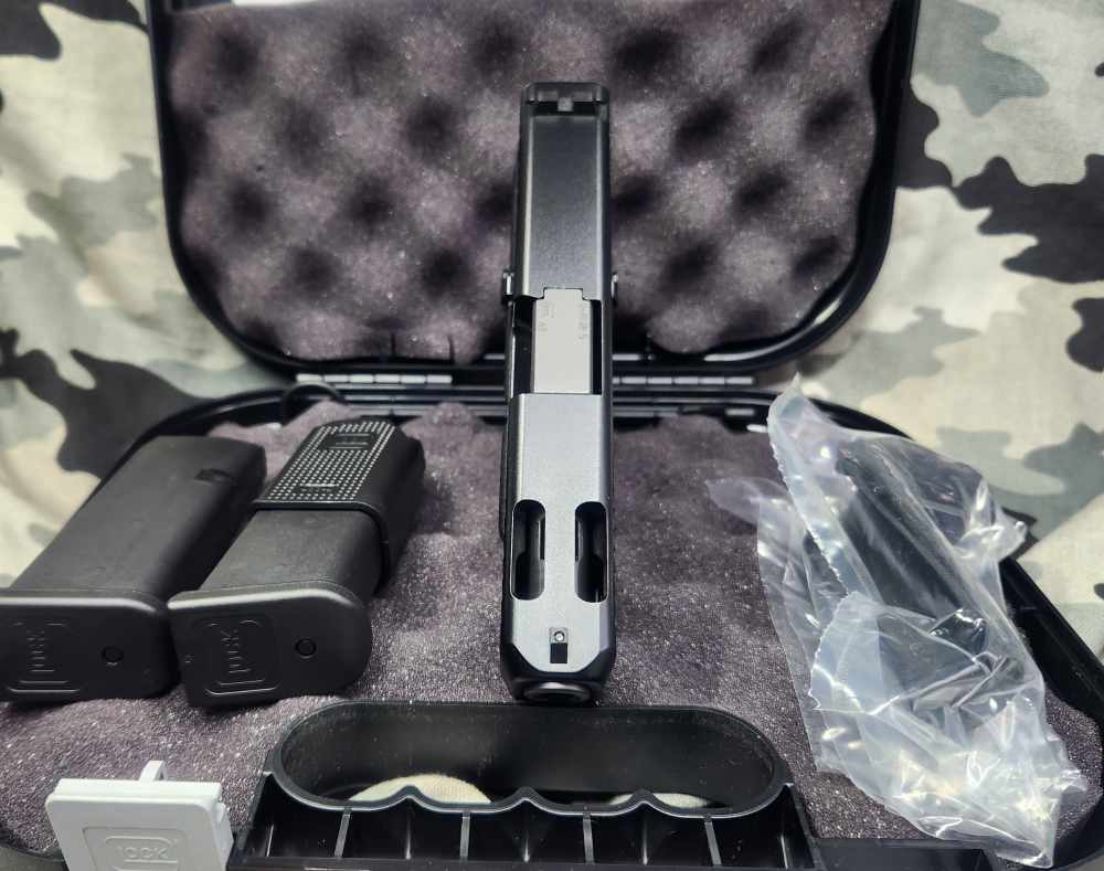 Glock 19C Gen 5 9MM 3-15rnd New Compensated - Semi Auto Pistols at ...