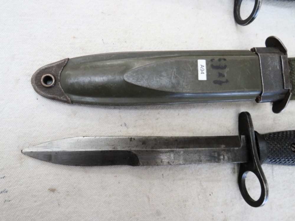 2 USGI M7 AR-15 M16 Bayonets & Scabbards Conetta & BOC Bayonet - Other ...