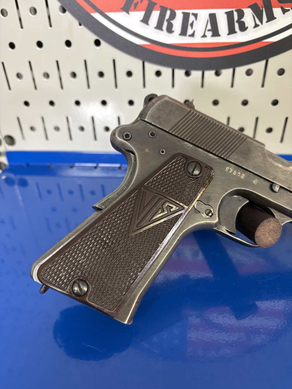 Polish FB Radom VIS 35 (German Occupation) - 9mm Luger - 1944 ...