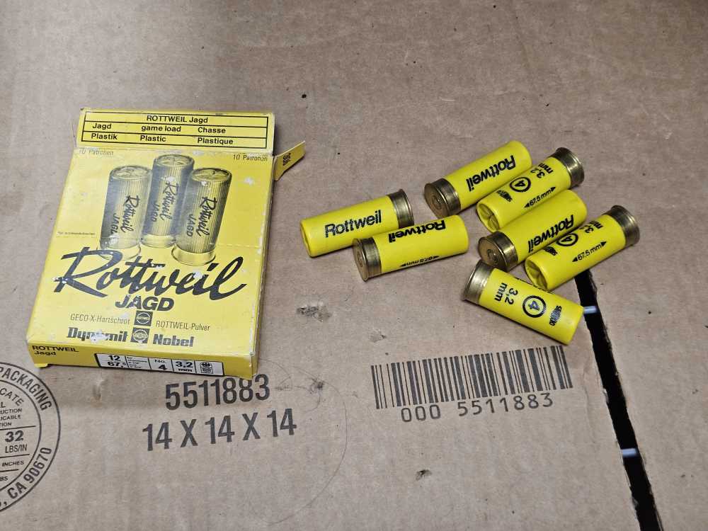 Rottweil JAGD 12ga lot of 7 shells - Vintage Ammo at GunBroker.com ...