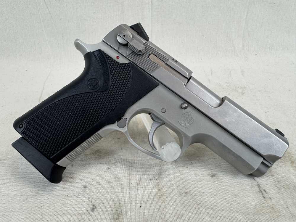 S&W Model 4013 Stainess .40 S&W Lightly Used Mfg. 1991 1¢ - Semi Auto ...
