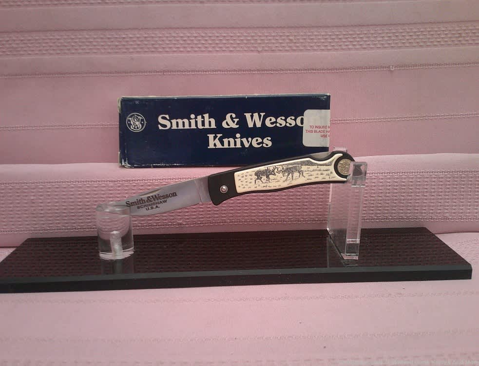 NIB USA Made 30 YR Old Smith & Wesson Pam Essex Design Deer Pocket ...