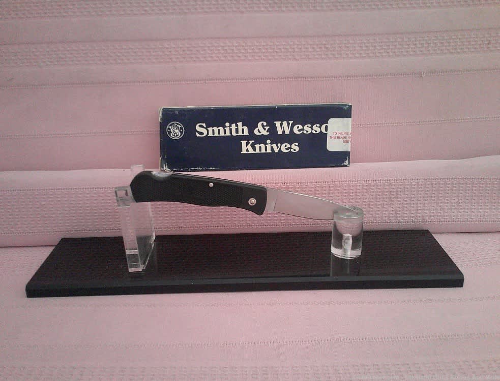 NIB USA Made 30 YR Old Smith & Wesson Pam Essex Design Deer Pocket ...