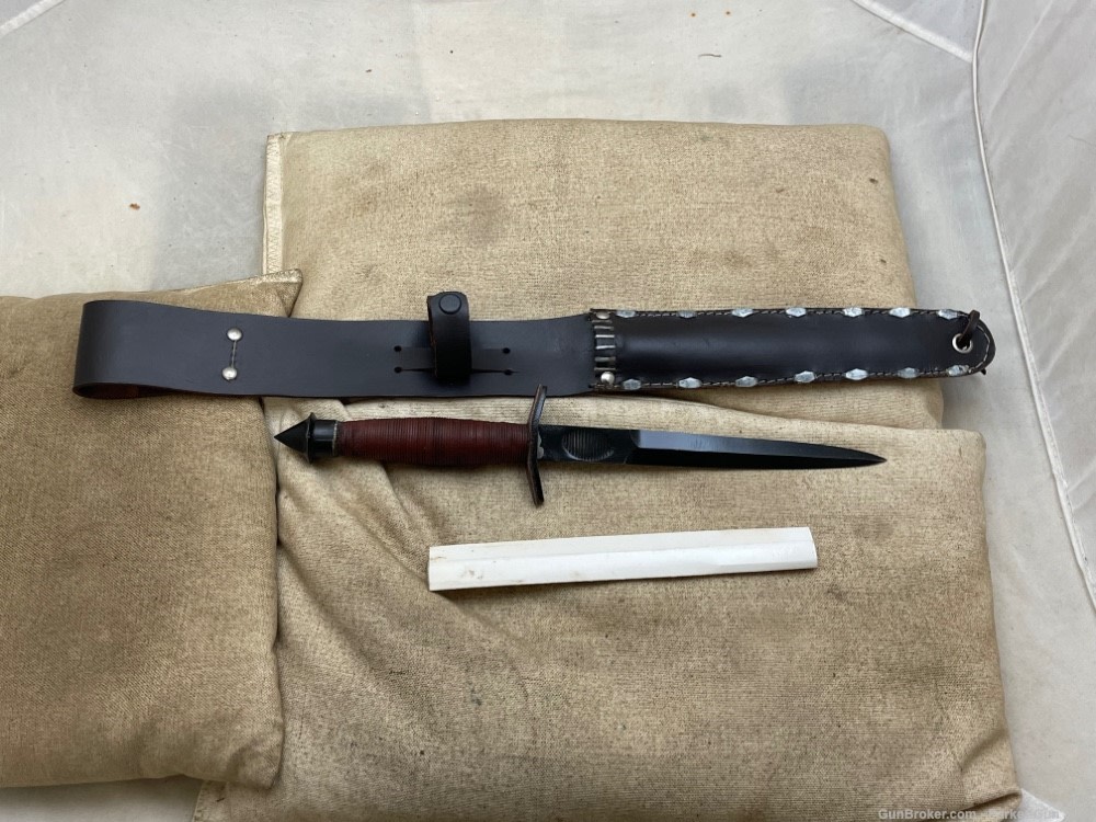 Windlass V42 Stiletto Model AMU 3015 - Collectible Knives at GunBroker ...