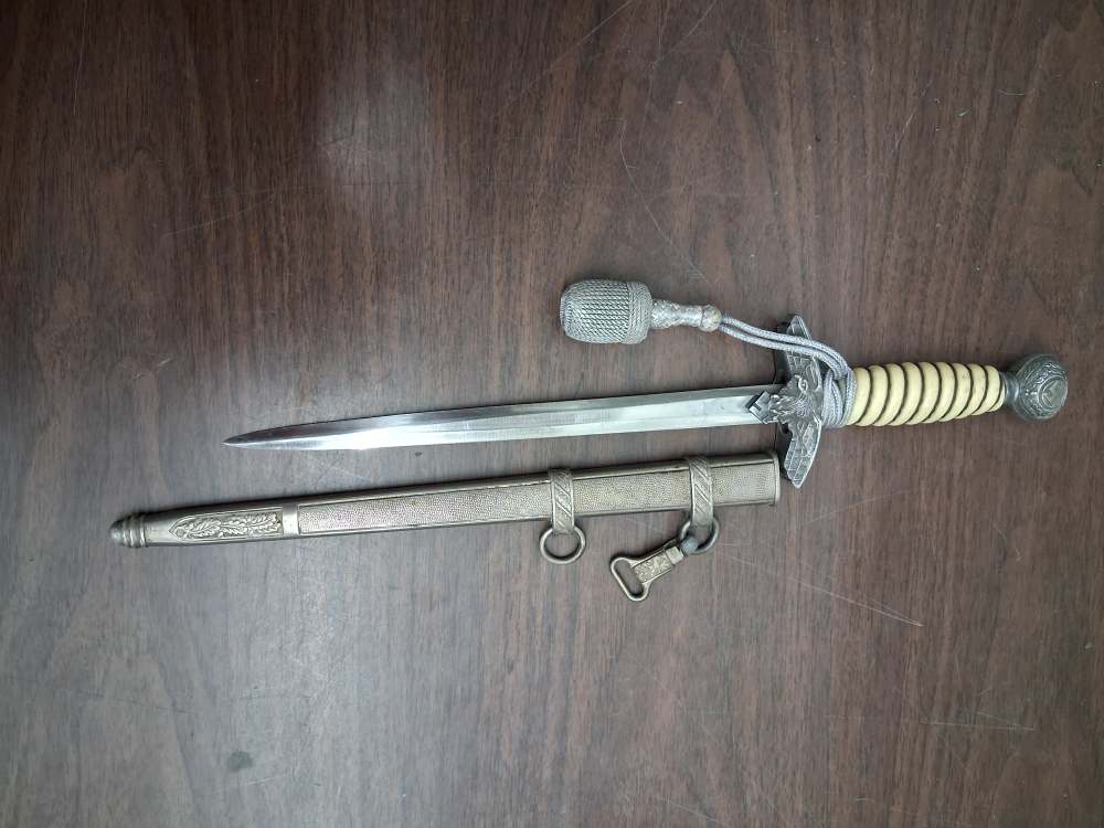 GERMAN WW2 LUFTWAFFE DAGGER WITH SCABBARD & PORTEPEE - Daggers at ...