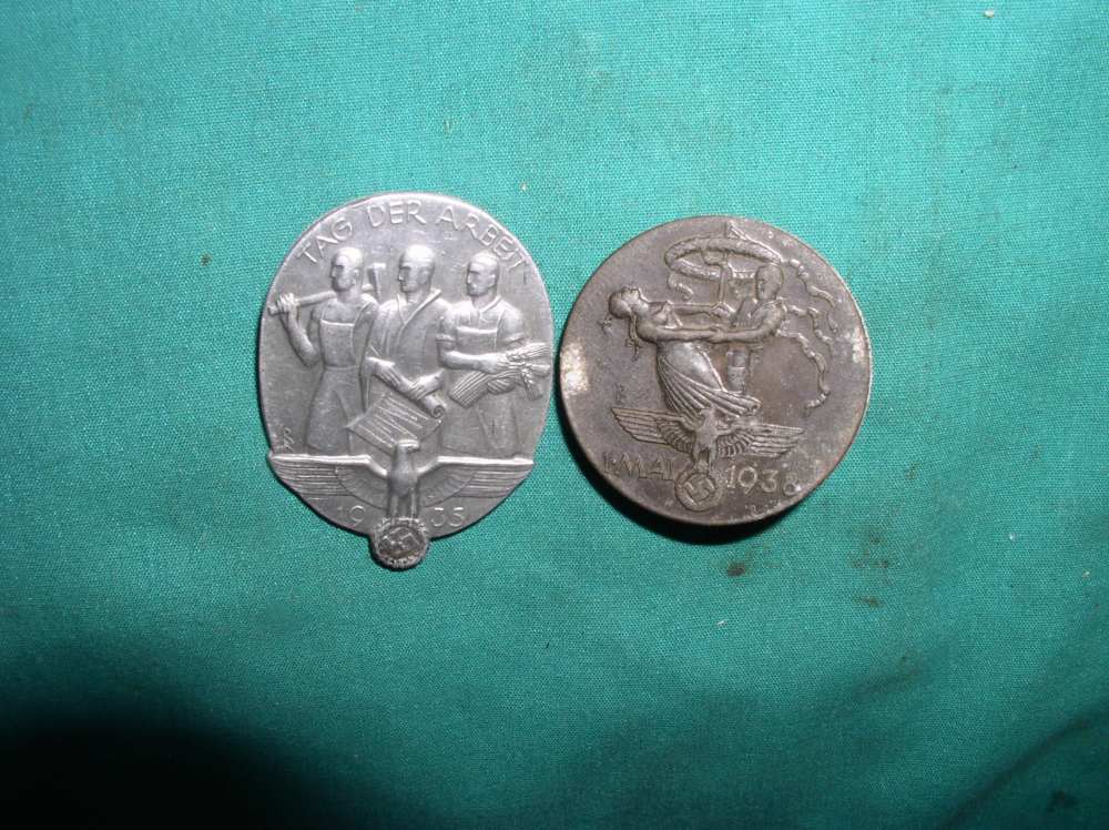 LOT OF 2 WWII GERMAN MAY DAY TINNIES/PINS/BADGES 1935 & 1938 TJ59661 ...
