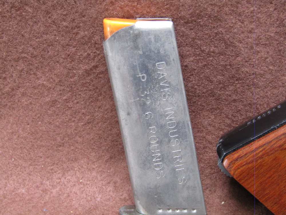 Davis Industries P-32 32 ACP Semi 2.75" BRL 6 Rd Mag Safety VG Bore ...